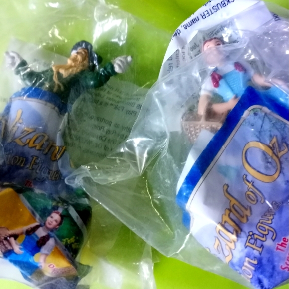 Toys | Wizard Of Oz Blockbuster Collectible Mini Figure 1994 Dorothy ...